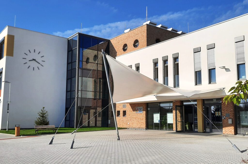 ZŠ Zdiměřice - HEXAPLAN INTERNATIONAL